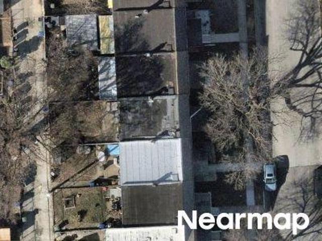 N Ellwood Ave