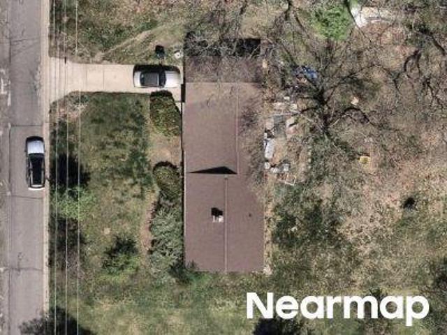 N Elm Ave