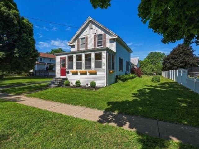 N Elm St, Saint Albans City, Home For Sale