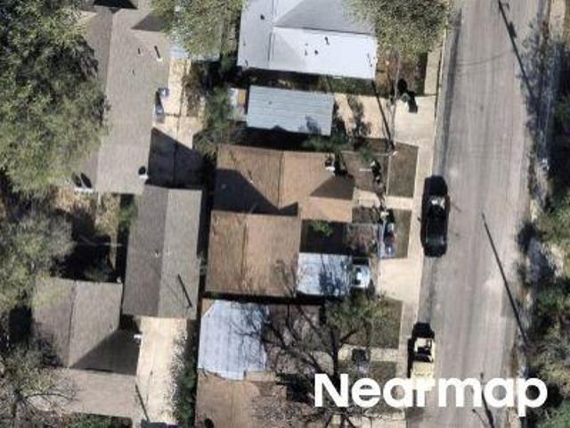 N Elmendorf St