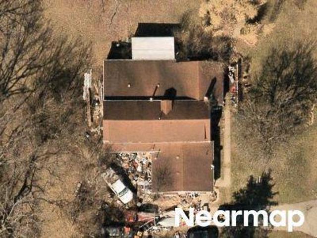 N Emerald Dr