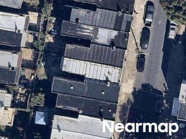 N Fairhill St