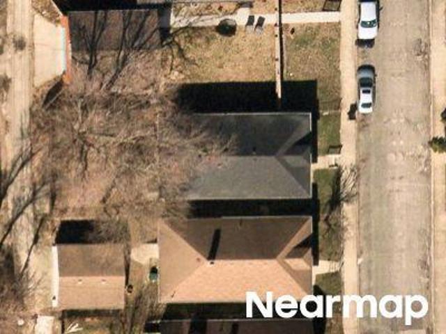 N Forest Ave