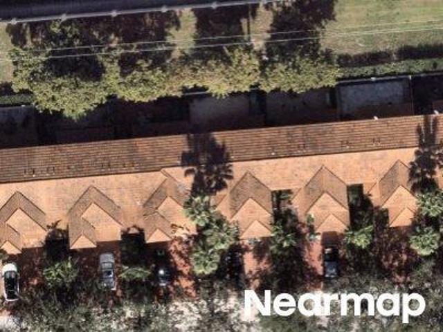 N Forest Oak Cir