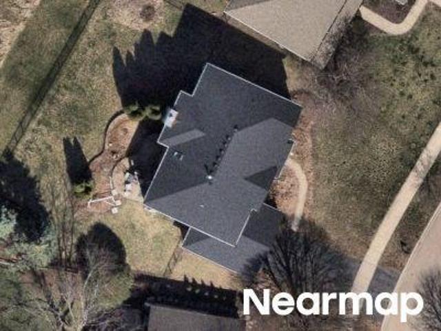 N Forestview Ln