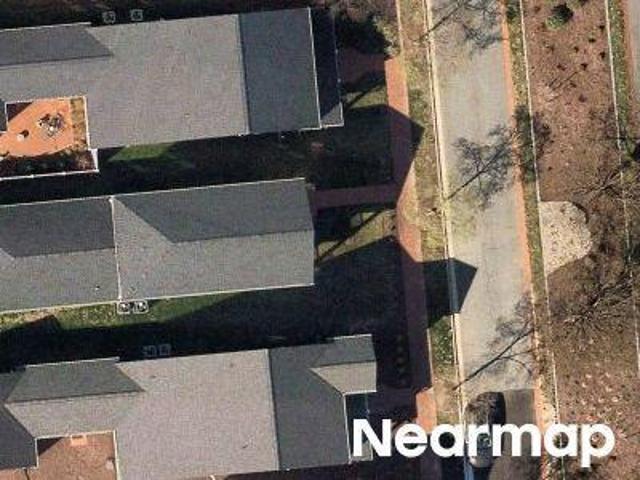 N Fork Blvd