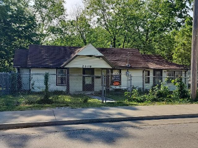 N Fort Ave