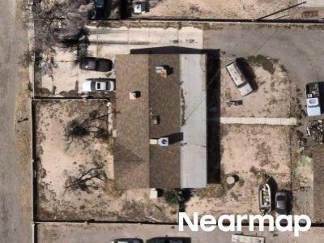 N Gateway Rd