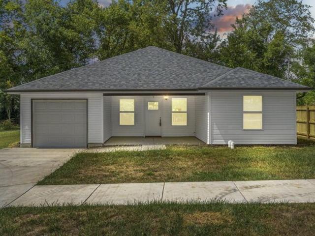 N Golden Ave, Springfield, Home For Sale