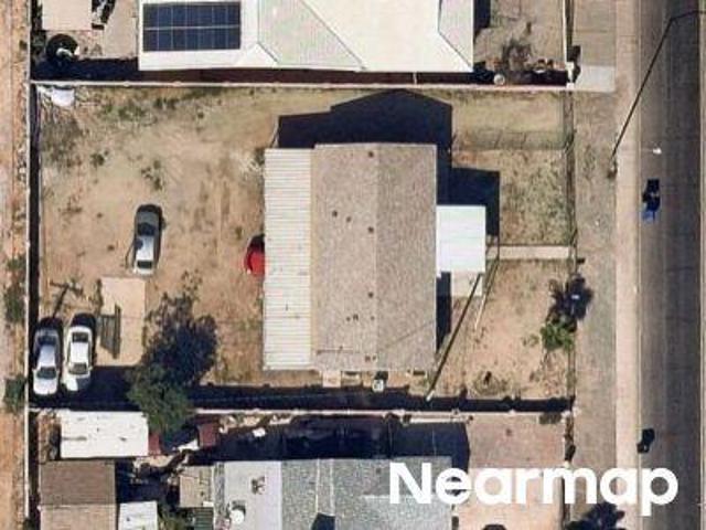 N Greasewood St
