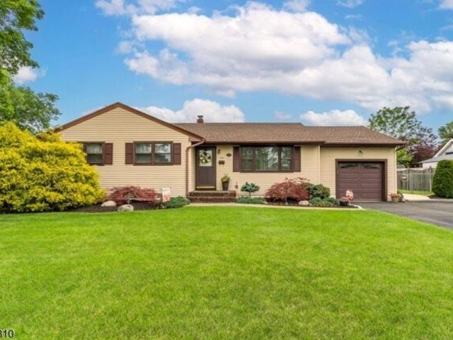 N Greasheimer St, Manville, Home For Sale