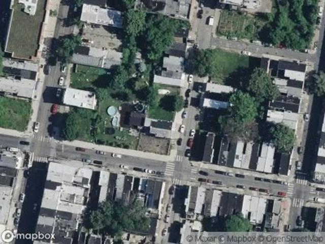 N Hutchinson St