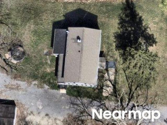 N Hyland Ave