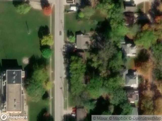 N Hall St