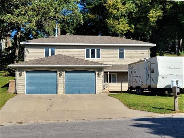 N Hall St, Algona, Home For Sale