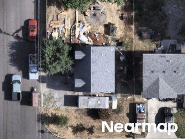 N Handy St