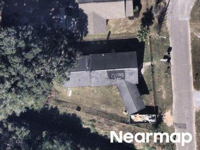 N Harris St