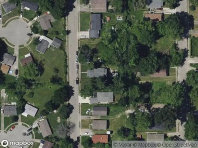 N Hawthorne Ln