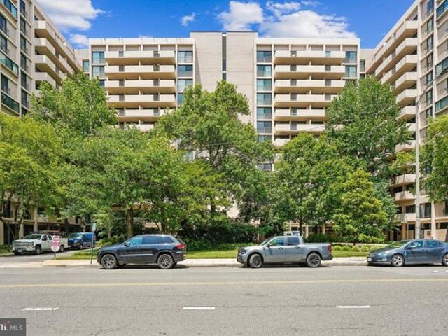 N Henderson Rd Apt,arlington, Condo For Sale