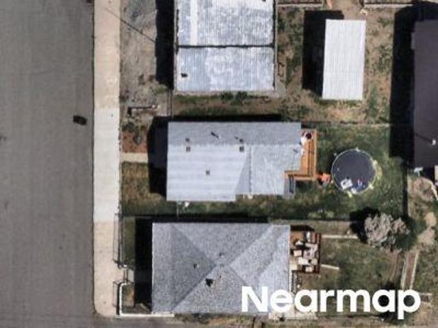 N Henry Ave