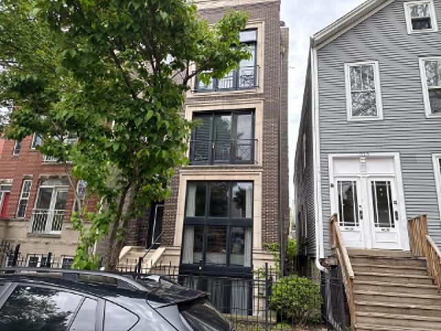 N Hermitage Ave # 3
