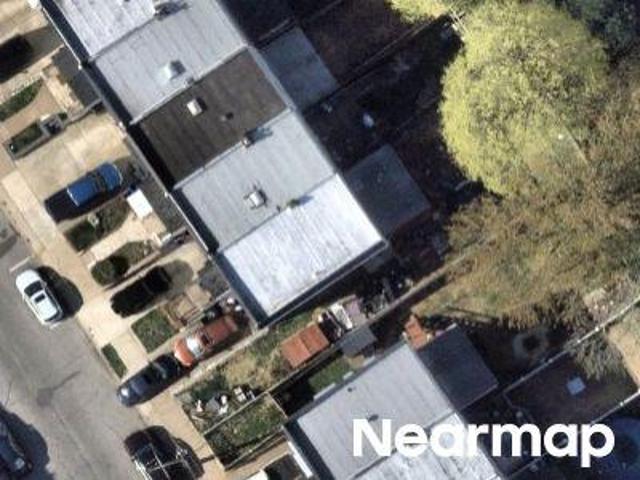N Hereford Ln
