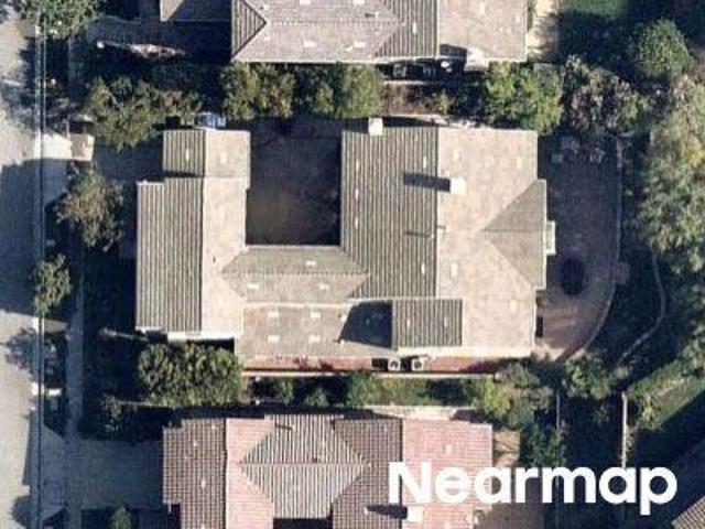 N Hibiscus Ave