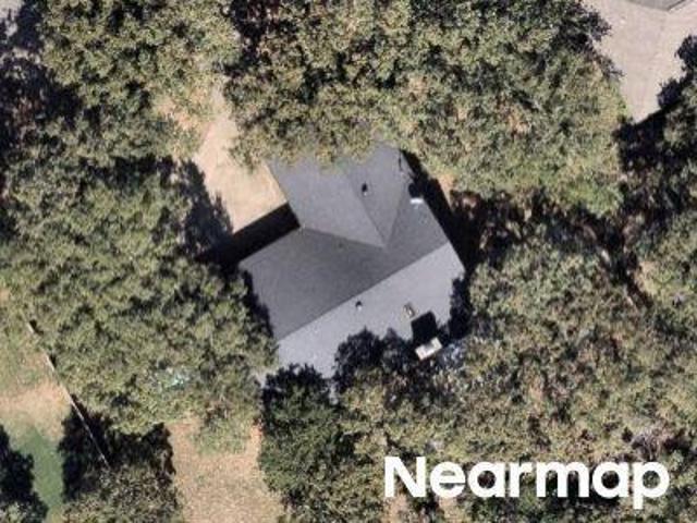 N Highland Dr