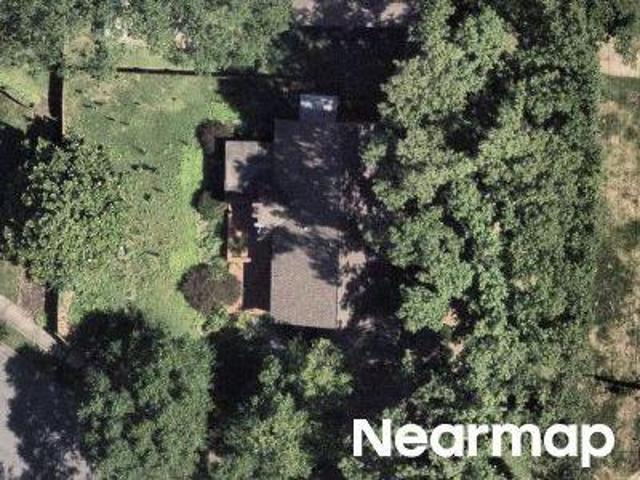 N Highland St
