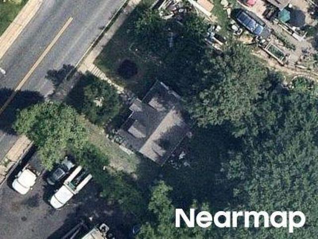 N Hills Ave