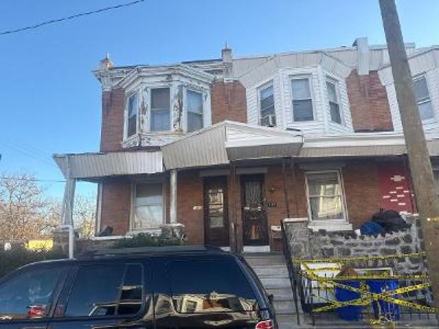 N Hobart St