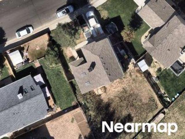 N Holcomb Cir