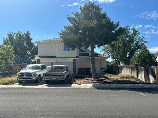 N Holcomb Cir