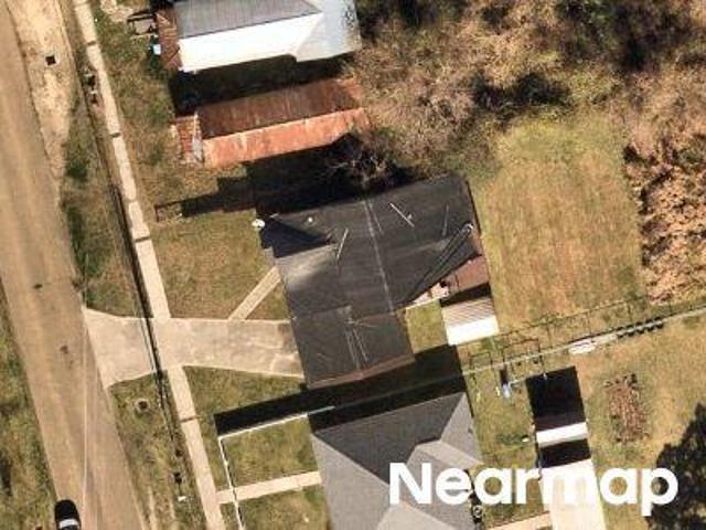 N Holly St