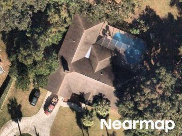 N Hollywood Cir