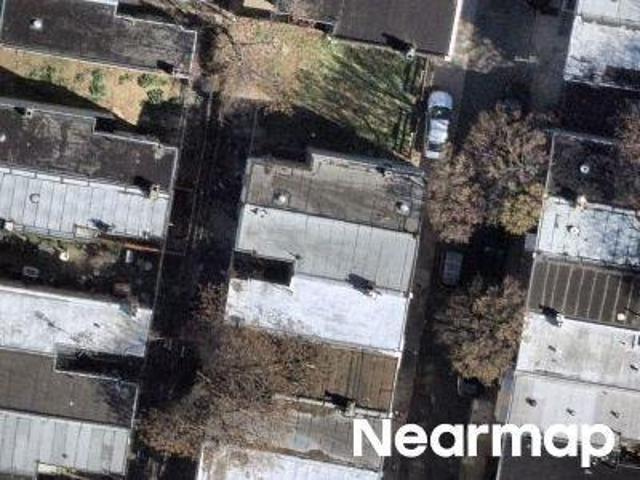 N Hollywood St