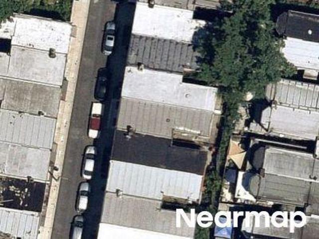N Hollywood St