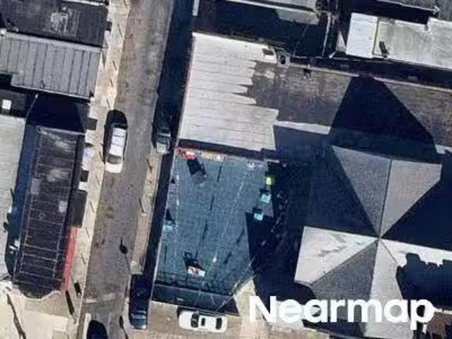 N Hope St