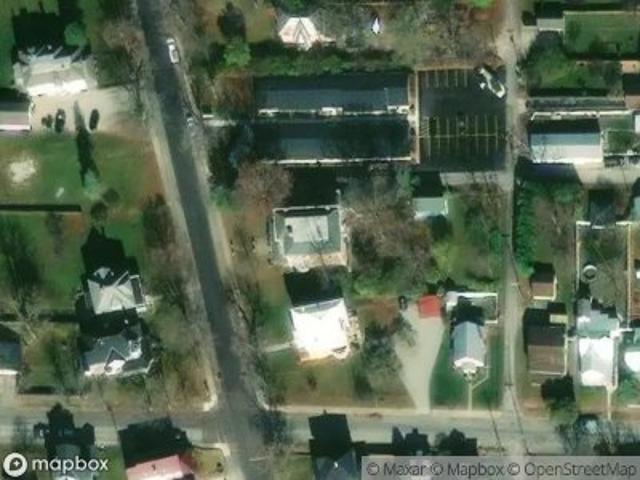 N Howard St