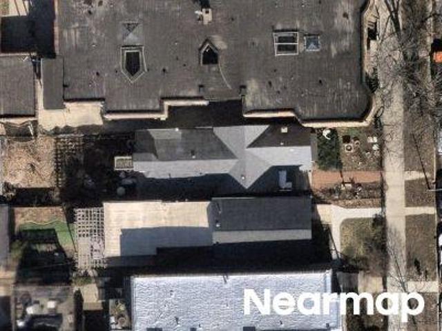 N Hoyne Ave