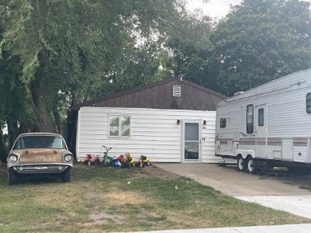 N Illinois St