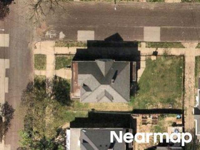 N Indiana Ave