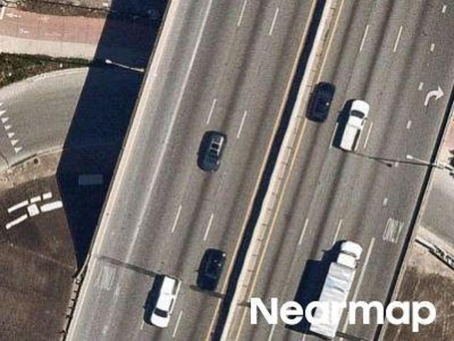 N Interstate 35
