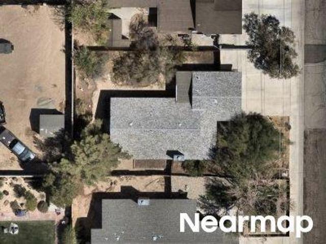 N Inyo St