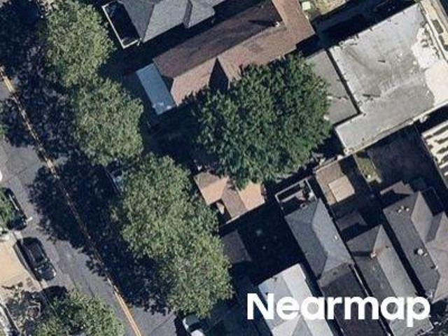 N Iowa Ave