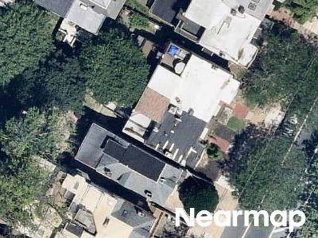 N Jackson St