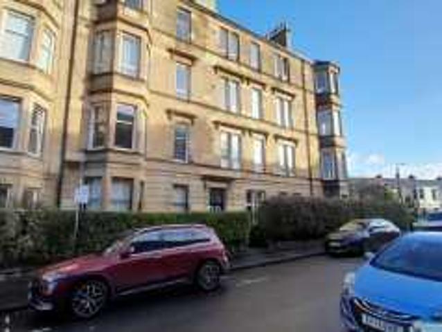 N. Kelvinside, 2 bedrm furnished inc garden