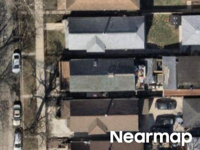 N Kenneth Ave