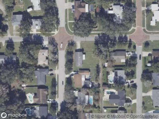 N Lakeview Ave