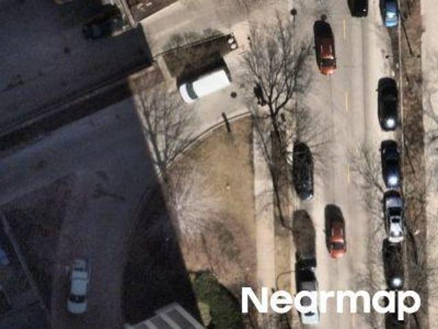 N Lakeview Ave